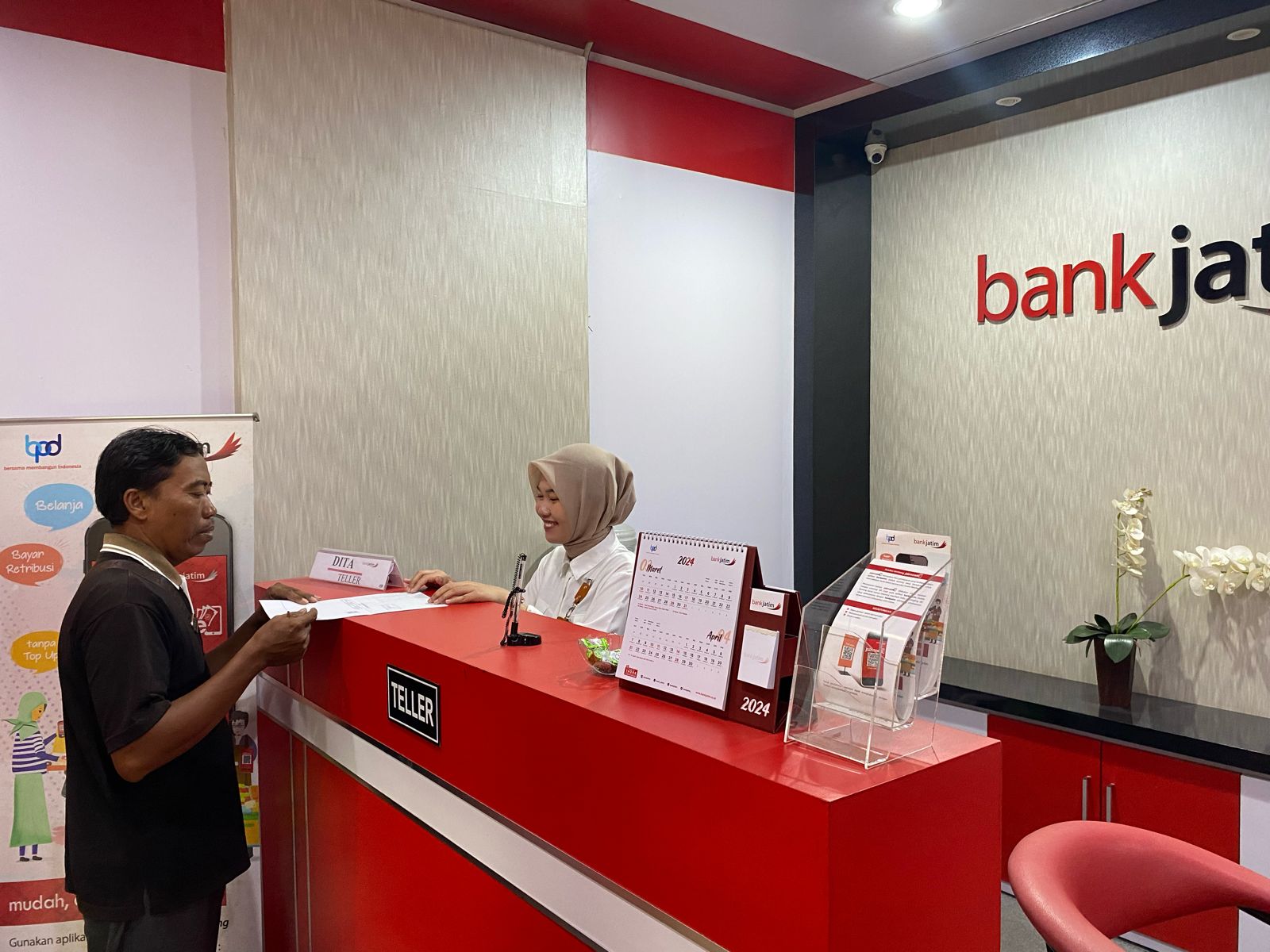 Bank jatim - Mal Pelayanan Publik
